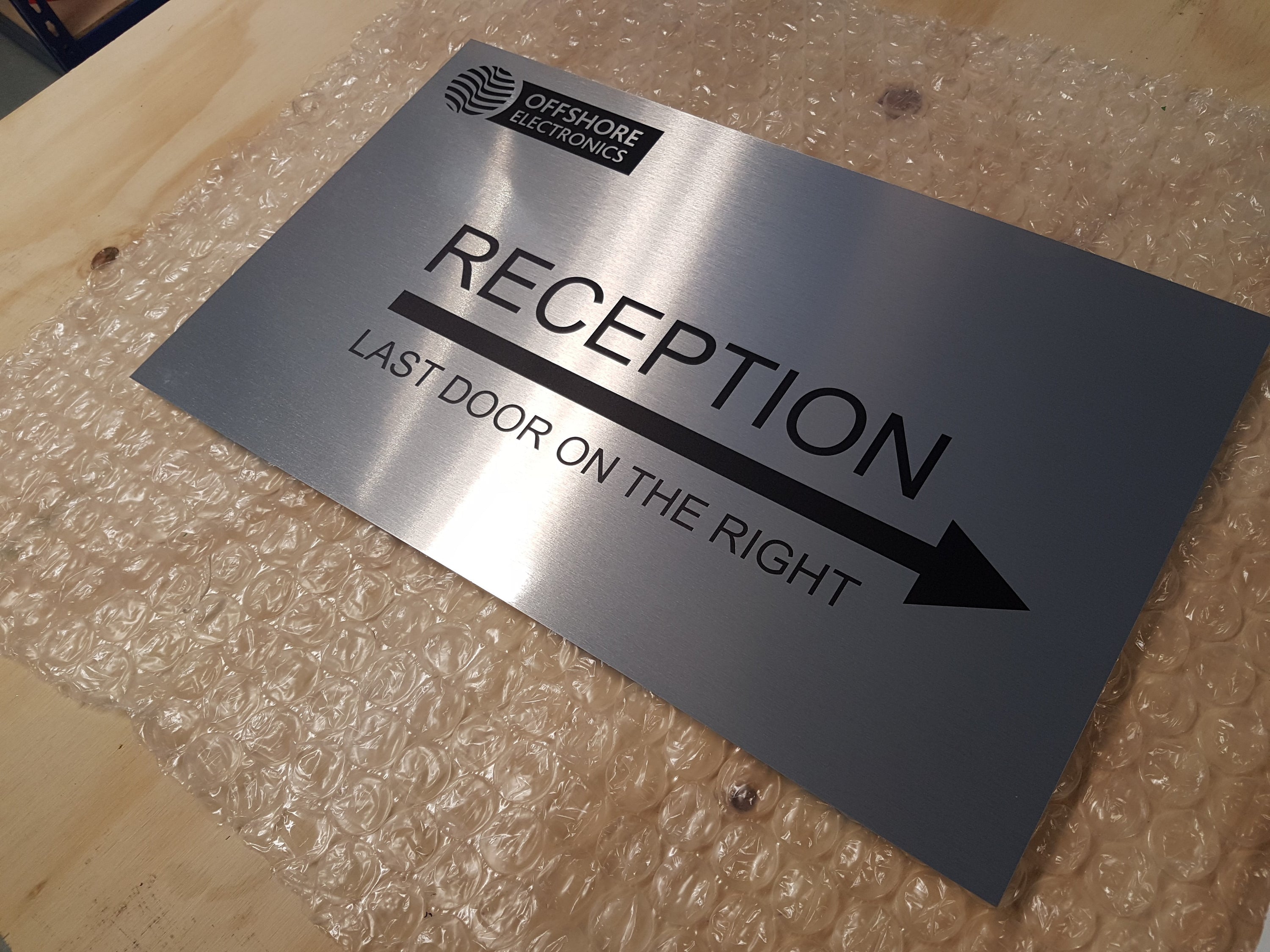 Directional Reception sign for Offshore Electronics | Viro Display UK
